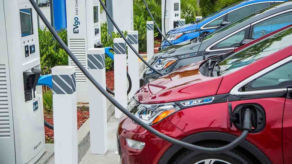 IOCL plans to increase EV charging stations around the country ...