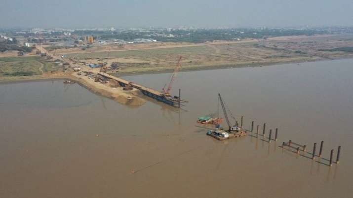 Mumbai-Ahmedabad bullet train bridge to be completed by 2024 - Projects ...