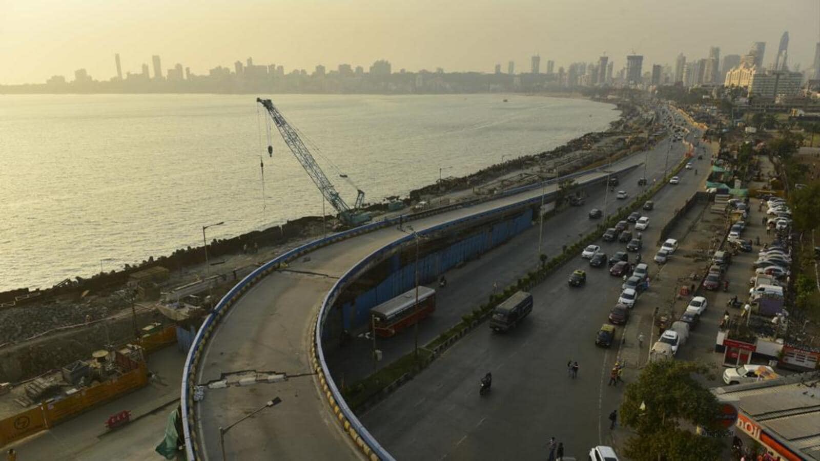 Mumbai coastline road to open for traffic by December 2023 - Projects ...